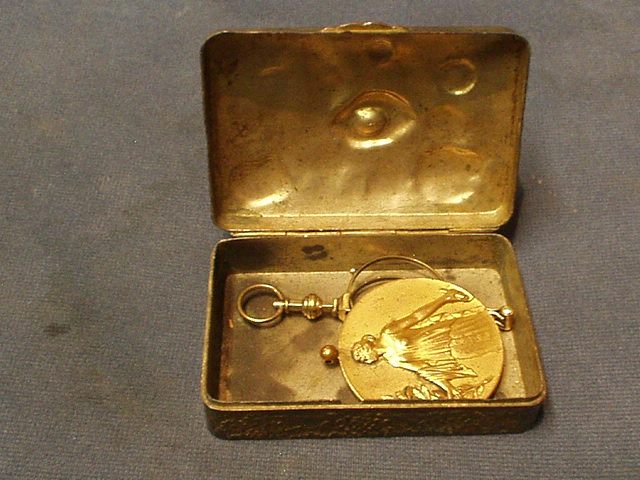 An antimony box 4", a pair of gilt metal pince nez and | 9th February ...