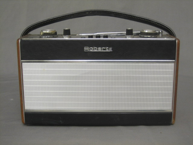 A Roberts R707 radio | 5th August 2009 | Denhams