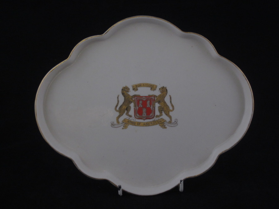 A Goss crested china tray decorated The Arms of | 6th July 2011 | Denhams