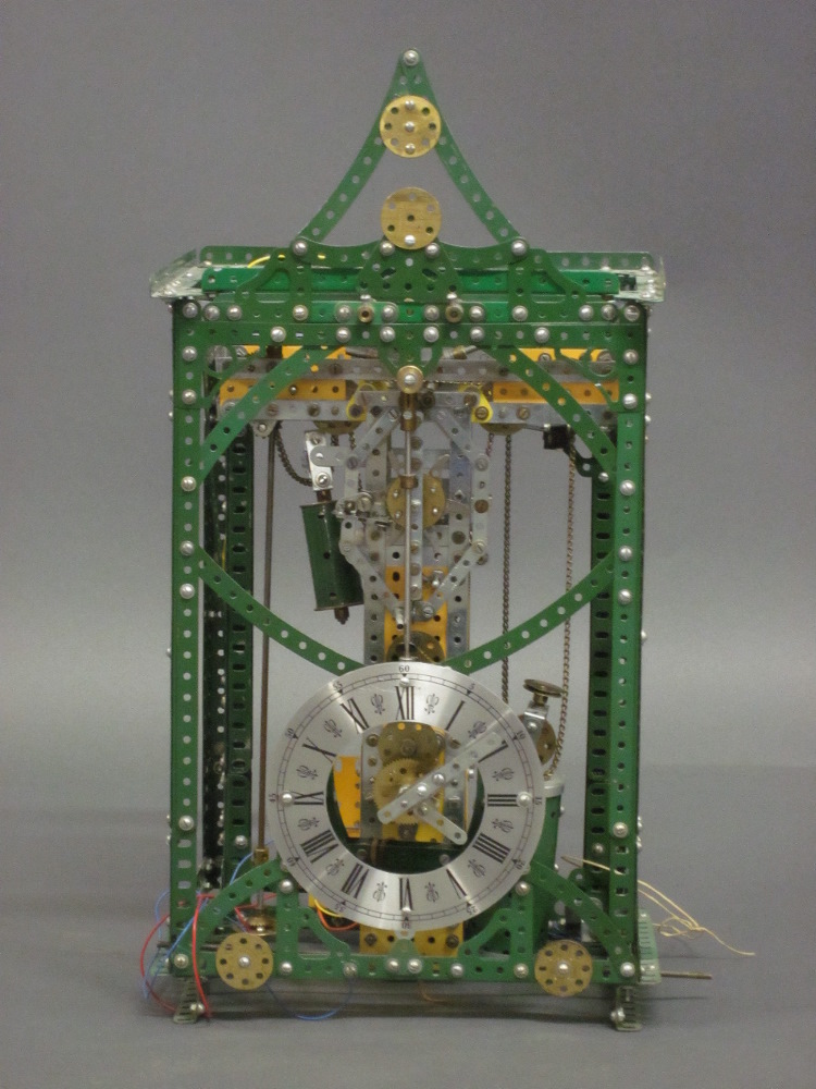 A A green and yellow Meccano clock 12" | 16th November 2011 | Denhams
