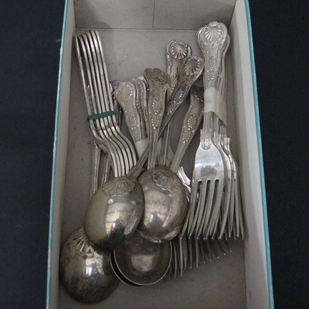 A collection of Queens Pattern silver plated flatware | 15th February ...