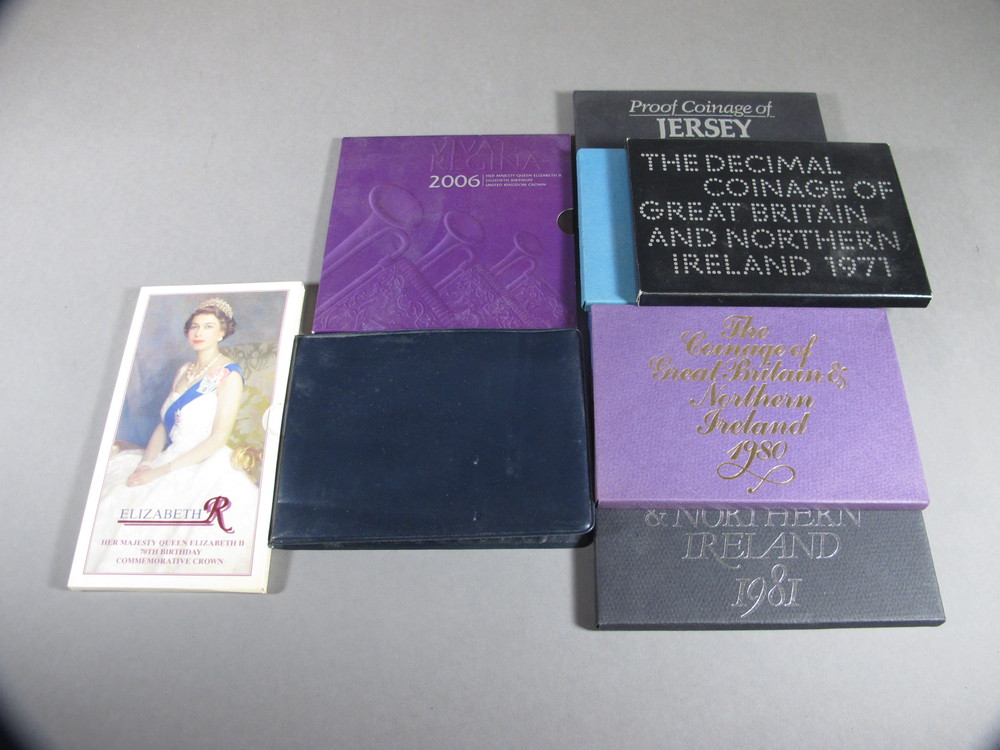 5 British proof coin sets 1971, 1977, 1980, 1981, | 28th November 2012 ...