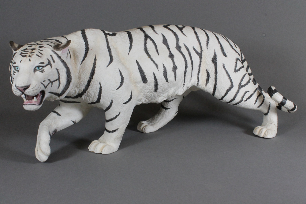 A Franklin Mint White Majesty figure of a white tiger | 12th June 2013 ...