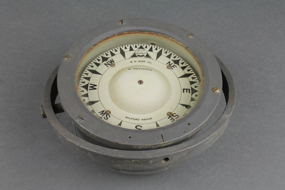 H W Kerr, a gimbaled compass no.B4/2532/46 5" | 8th October 2014 | Denhams