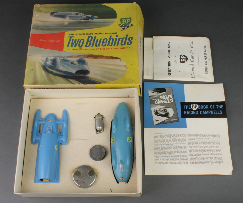 A BP Donald Campbell Bluebird model complete with | 8th April 2015 ...