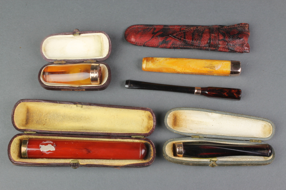 4 gold mounted cigar and cheroot holders, 1 other | 6th May 2015 | Denhams