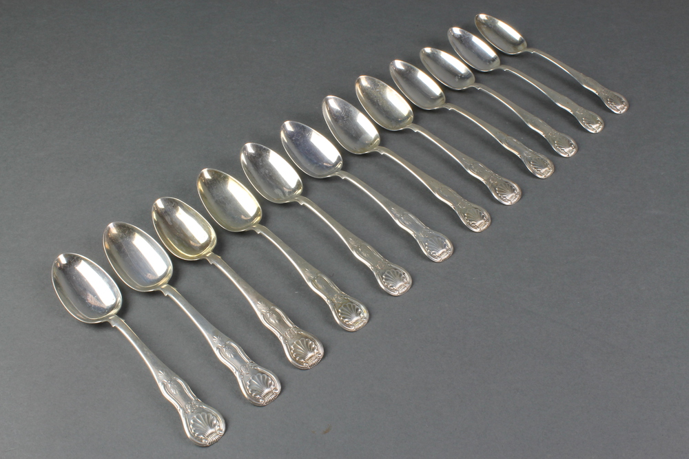 A set of 12 Victorian silver Kings pattern teaspoons, | 26th August ...