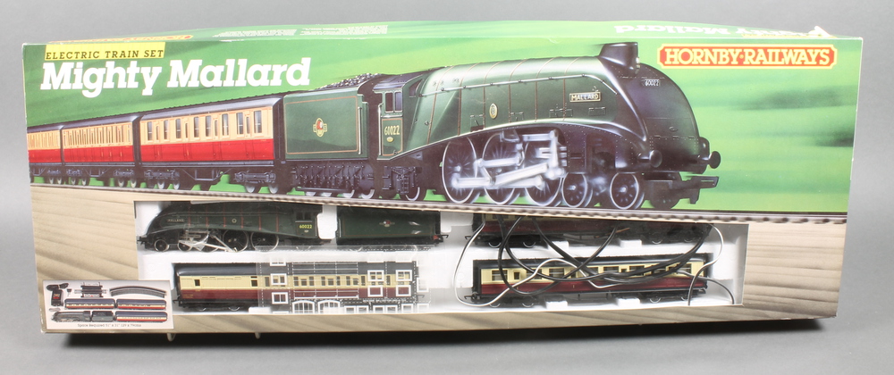 A Hornby Mighty Mallard electric train set R542, boxed | 18th November ...