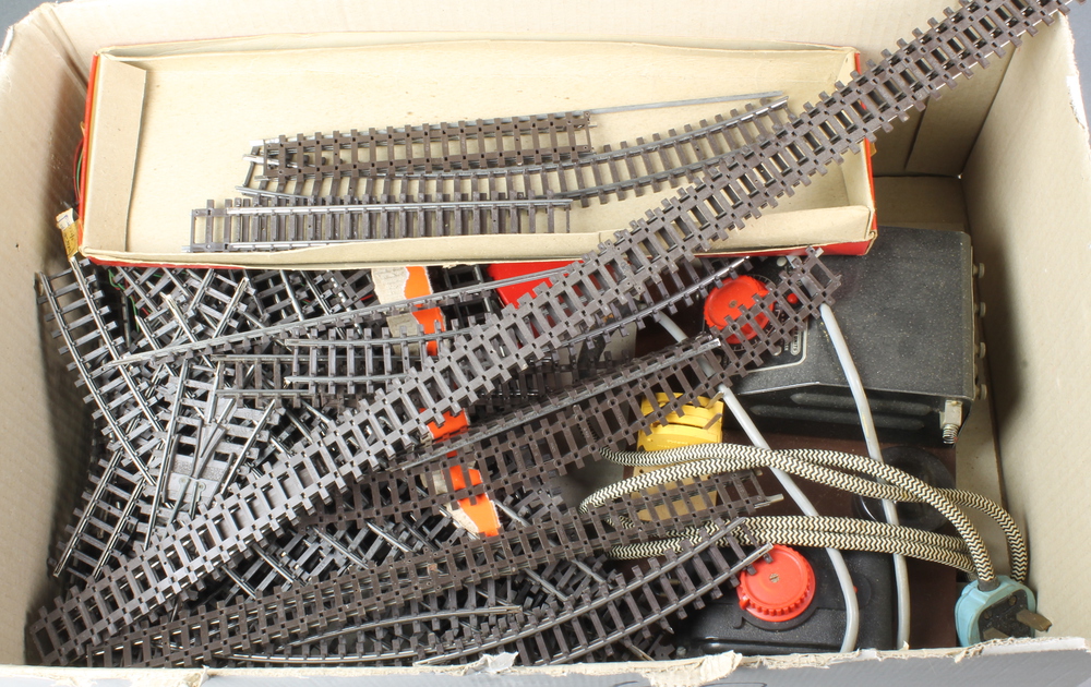 A Triang P5 power controller and various track | 17th February 2016 ...