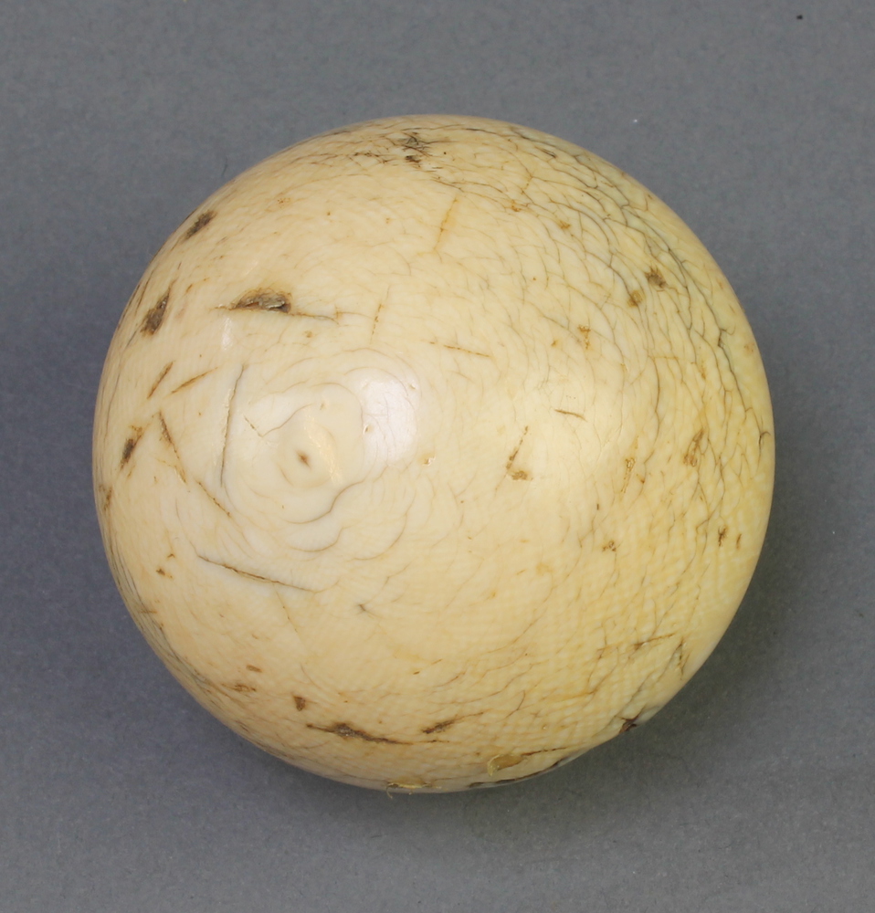An ivory ball 2 1/2" | 31st August 2016 | Denhams