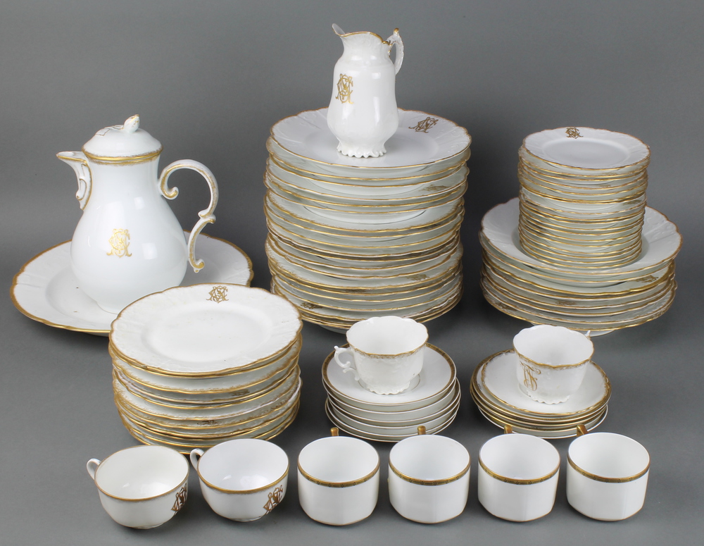 An extensive Victorian gilt decorated dinner service | 9th August 2017 ...