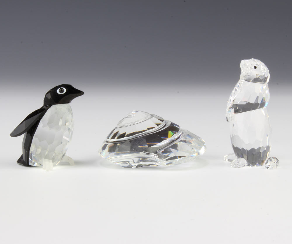 A Swarovski Crystal penguin mini 010027/7661033000 by | 20th June 2018 ...