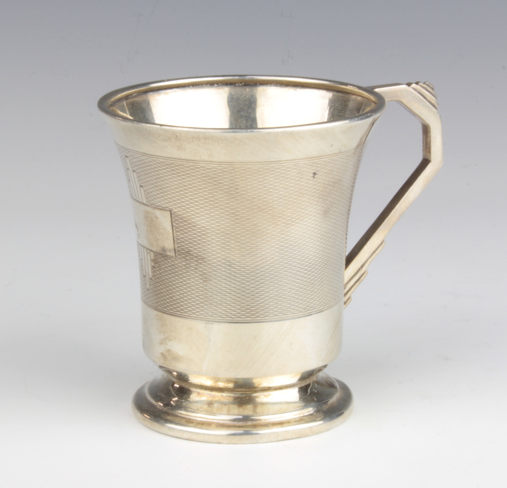 An Art Deco silver mug with engine turned decoration | 16th January ...