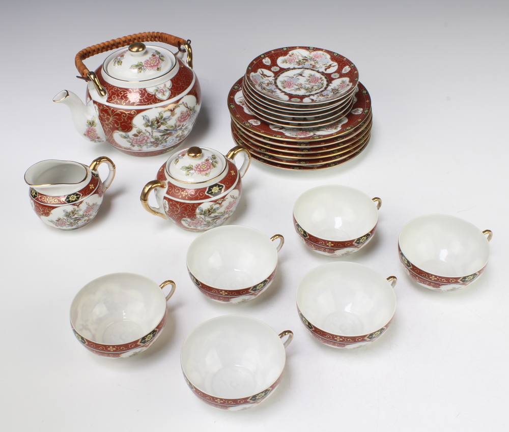 A Japanese saki set comprising saki pot, sugar bowl | 28th August 2019 ...