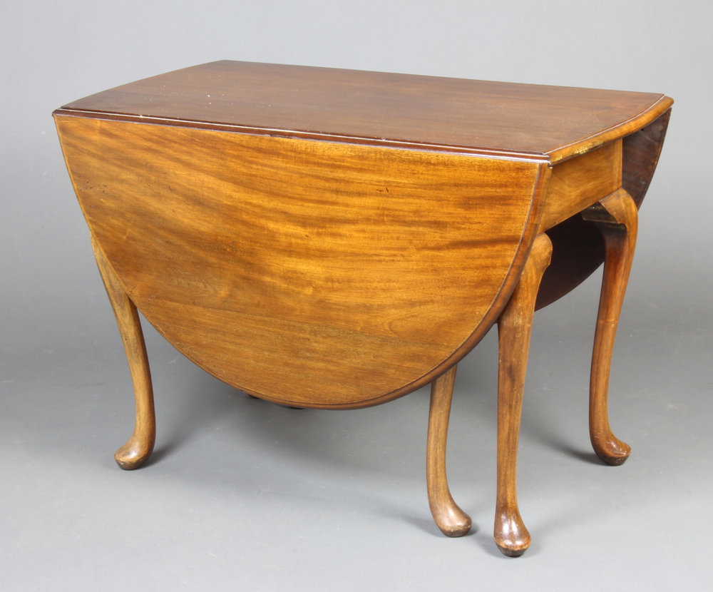 A Georgian style oval drop flap dining table, raised | 26th March 2020 ...