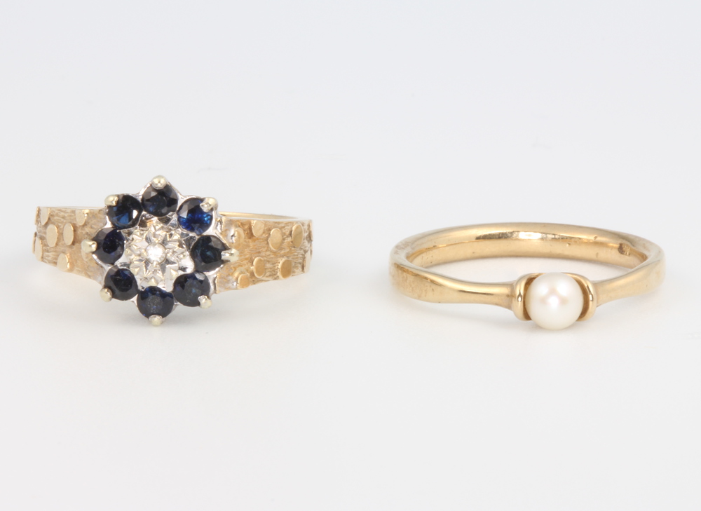 A 9ct yellow gold pearl ring, a ditto cluster ring | 12th August 2021 ...