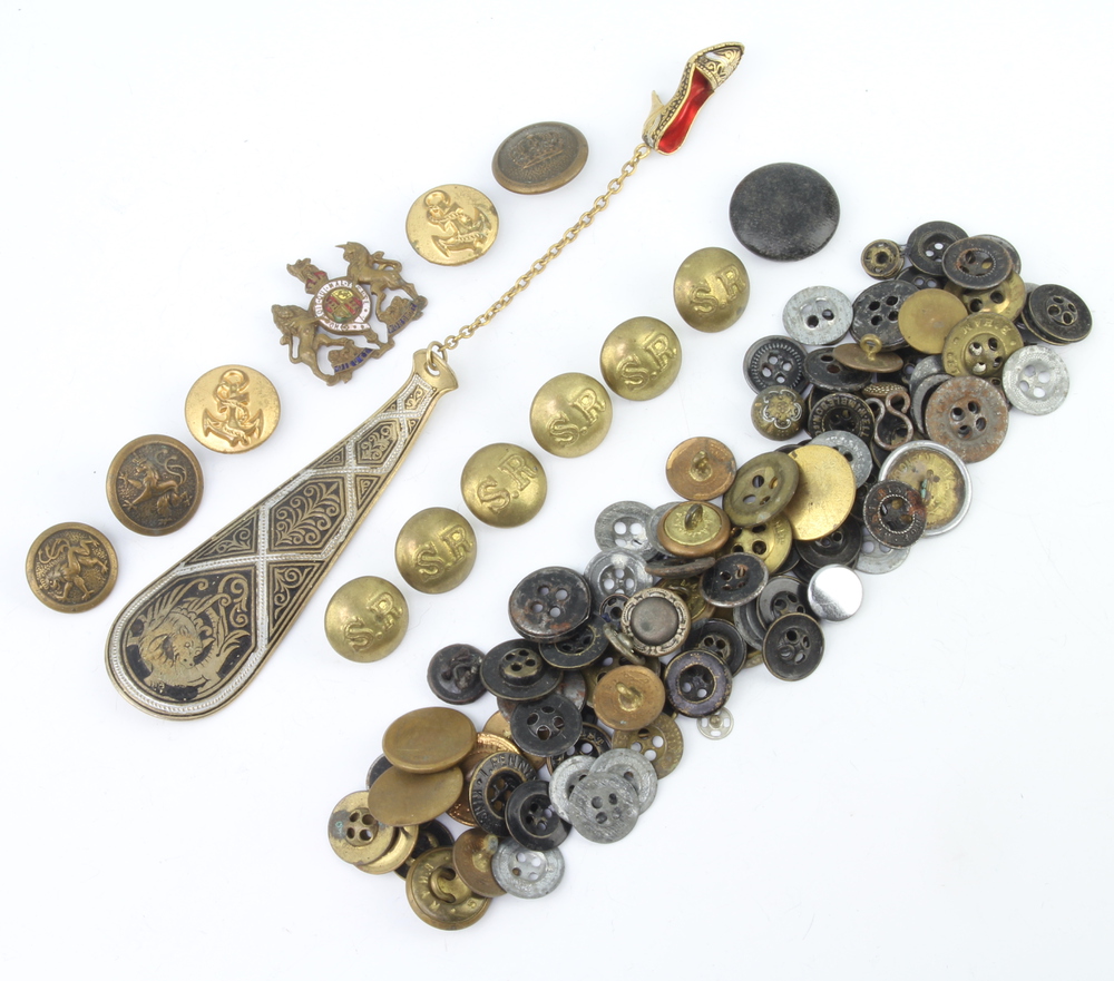 Seven Southern Region railway buttons, a General | 9th September 2021 ...