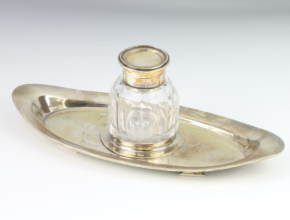 An Edwardian silver elliptical ink stand with silver | 1st June 2022 ...