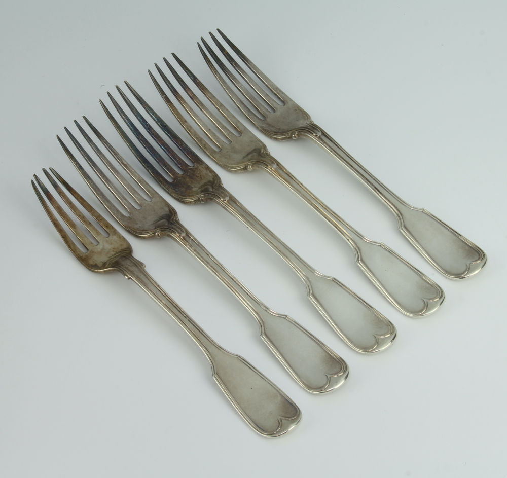 Four Victorian silver fiddle and thread pattern dinner | 29th June 2022 ...