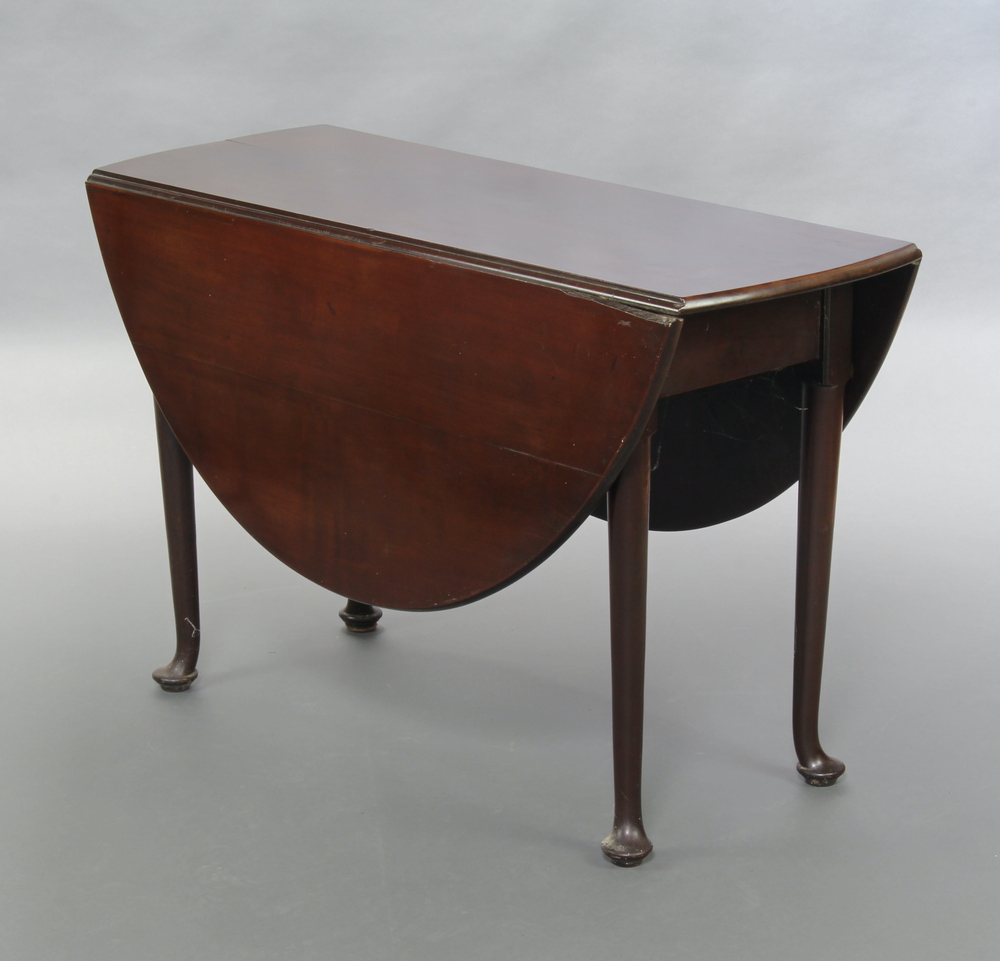 A Georgian mahogany oval drop flap dining table, | 27th July 2022 | Denhams
