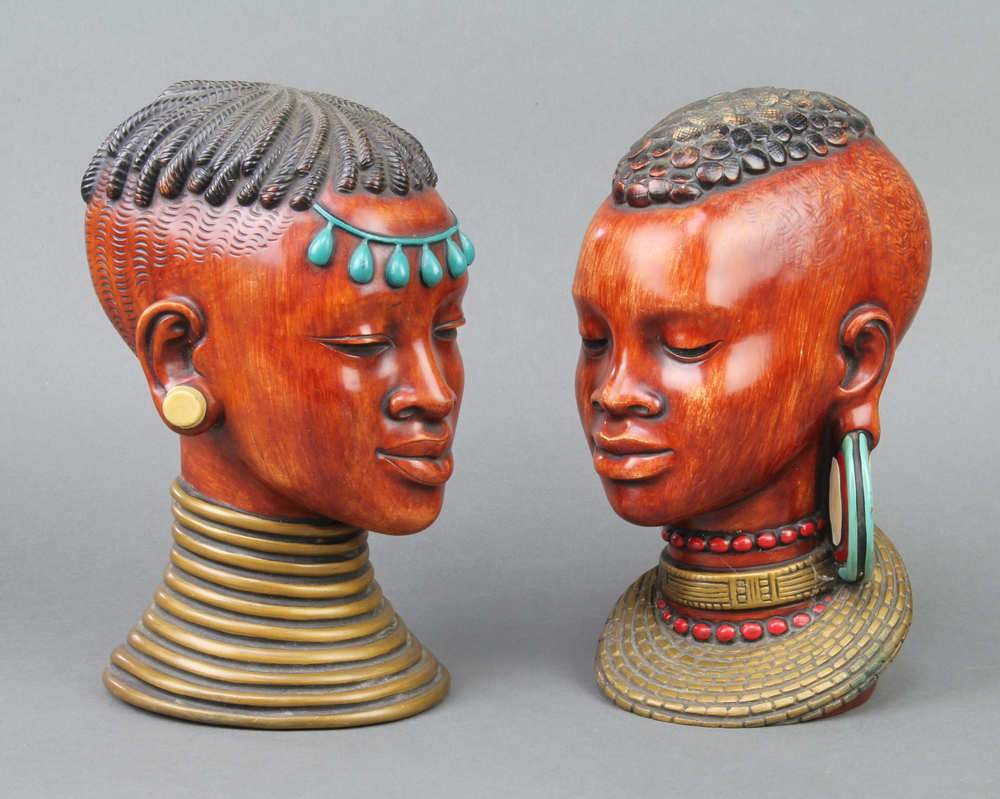 A pair of Handarbeit wall masks of Achatit ladies, | 19th October 2022 ...