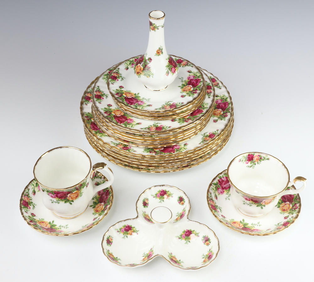 A Royal Albert Old Country Roses pattern part tea and | 20th April 2023 ...