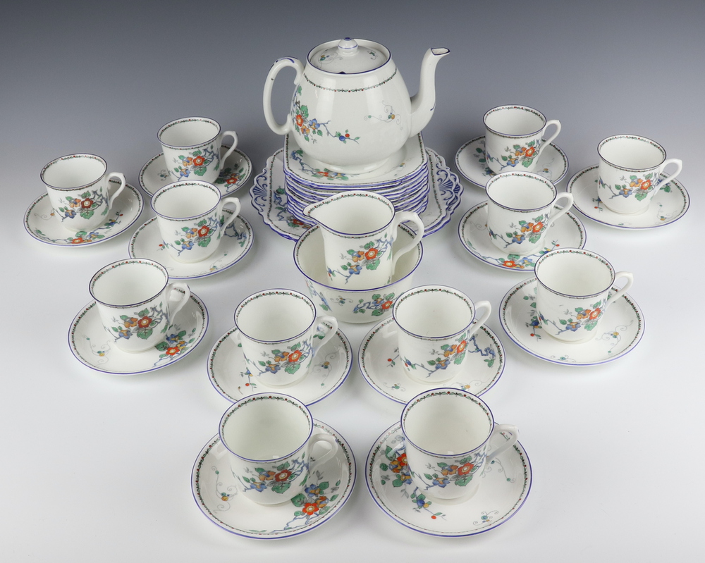 A Shelley Idalium pattern tea set comprising teapot | 29th November ...