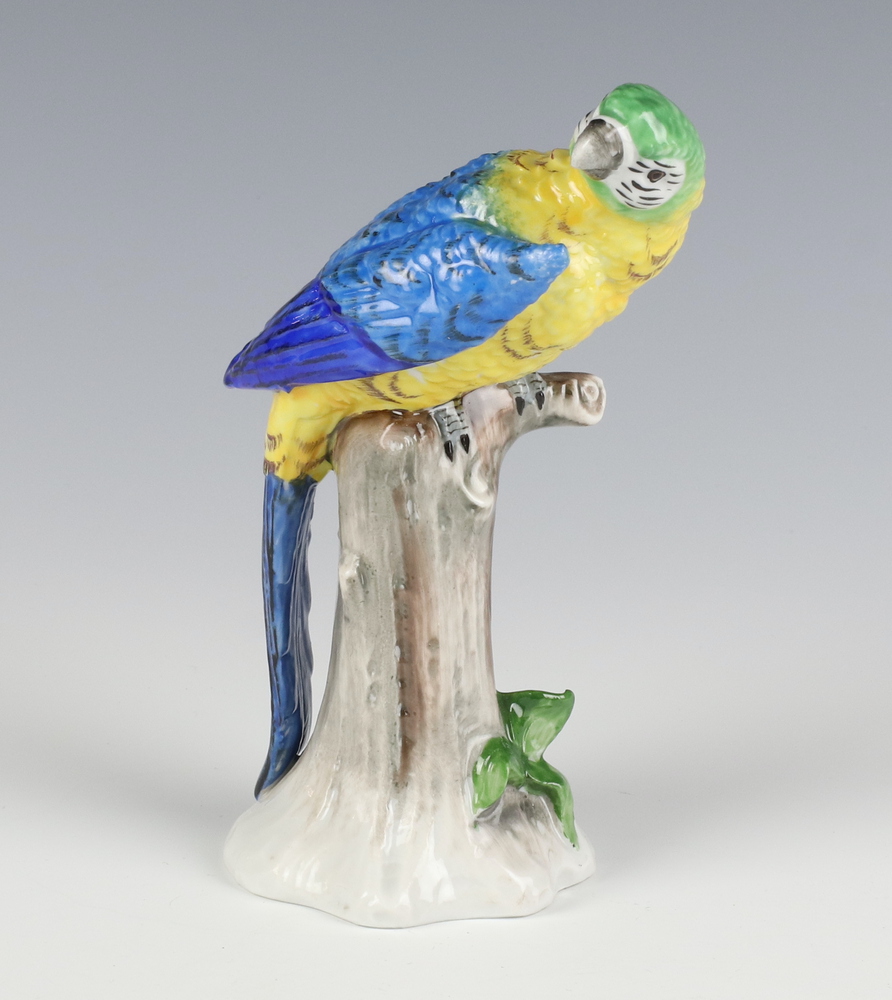 A 20th Century Sitzendorf parrot sitting on a stump | 29th November ...