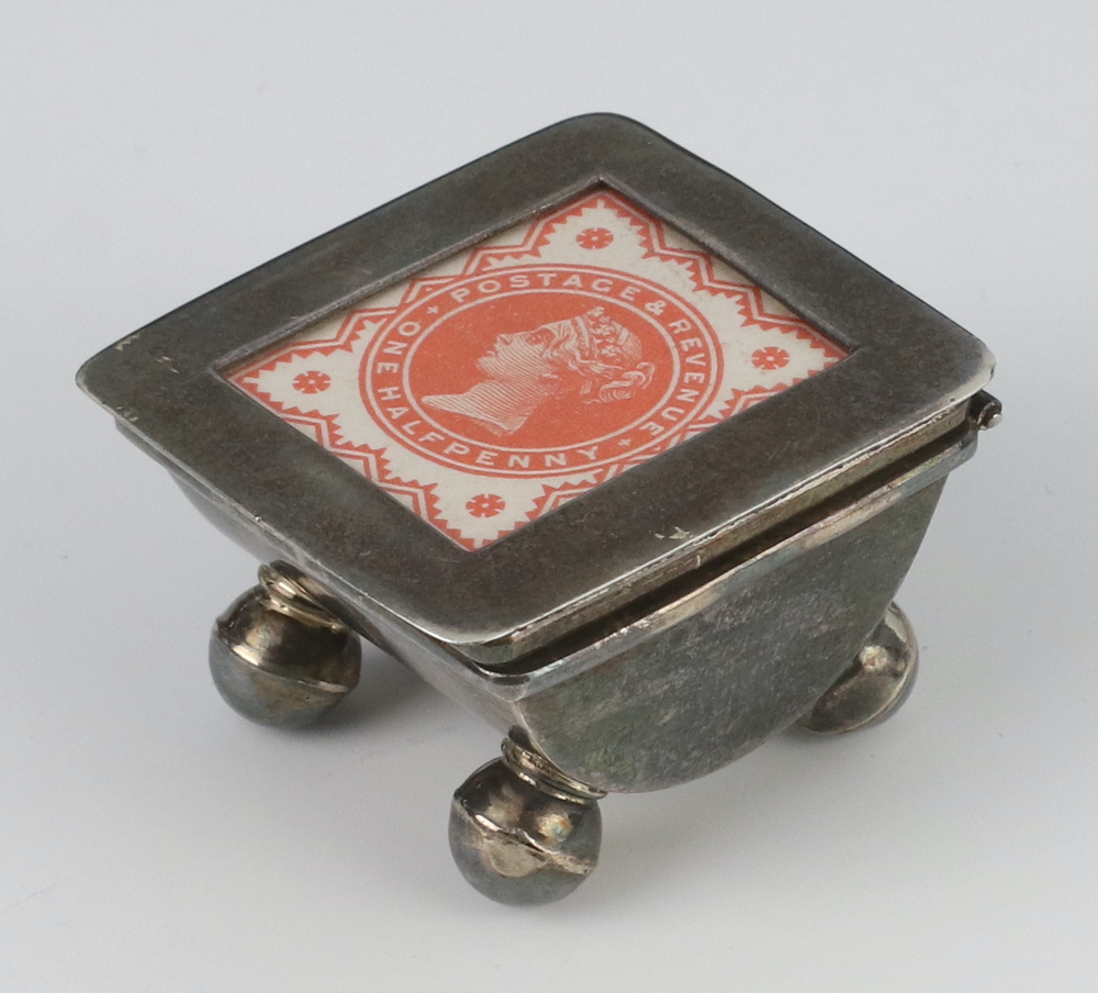 A white metal 925 rectangular stamp box on ball feet | 21st March 2024 ...