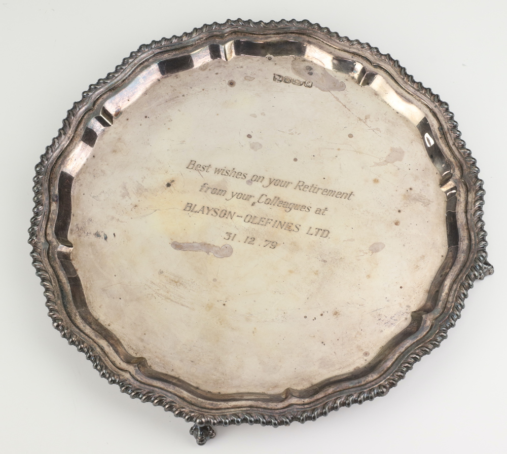 A Georgian style silver salver with pie crust rim and | 17th April 2024 ...