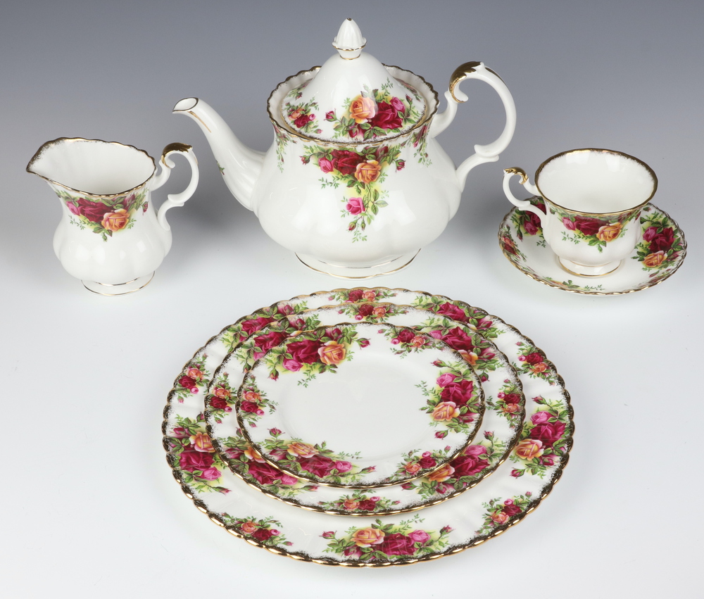 A 68 piece Royal Albert Old Country Rose Pattern | 17th April 2024 ...