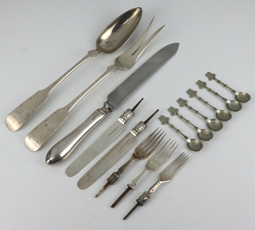 A pair of Sterling fiddle pattern salad servers, 186 | 15th May 2024 ...