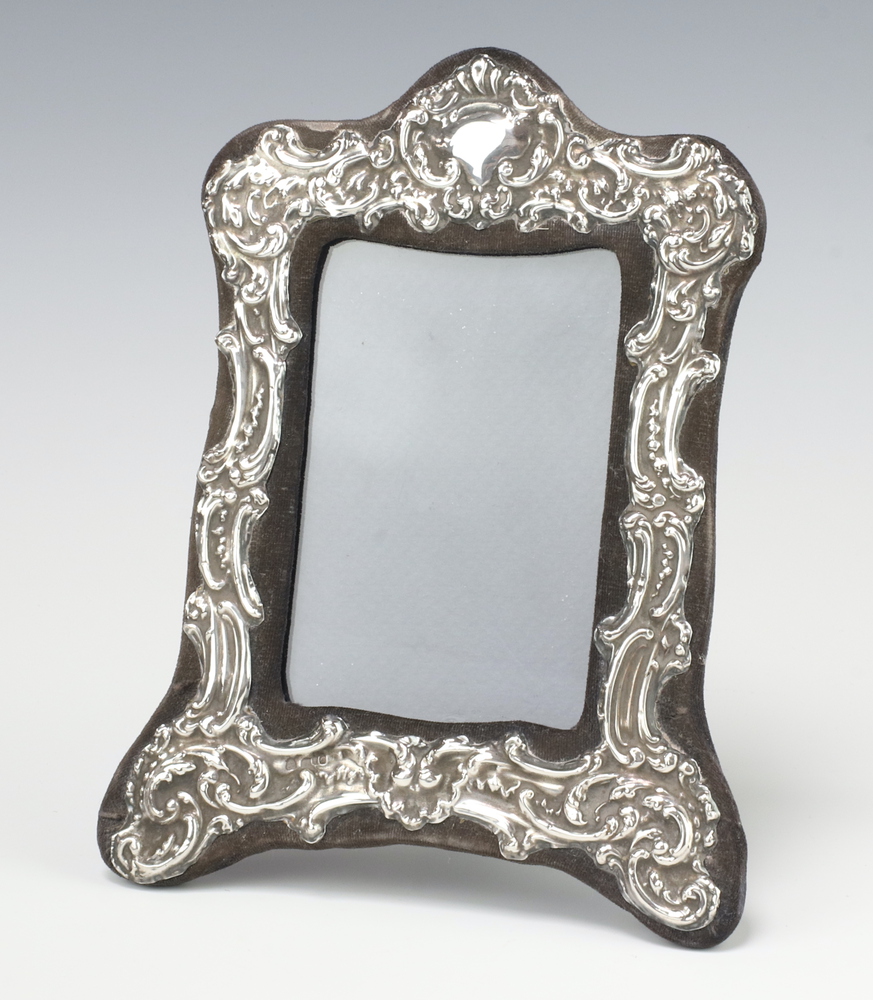 A Victorian style repousse silver photograph frame | 12th June 2024 ...