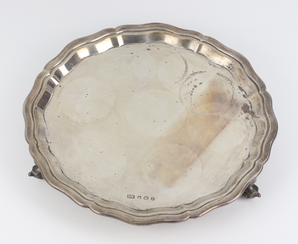 A silver salver/card tray with pie crust rim on scroll | 15th January ...