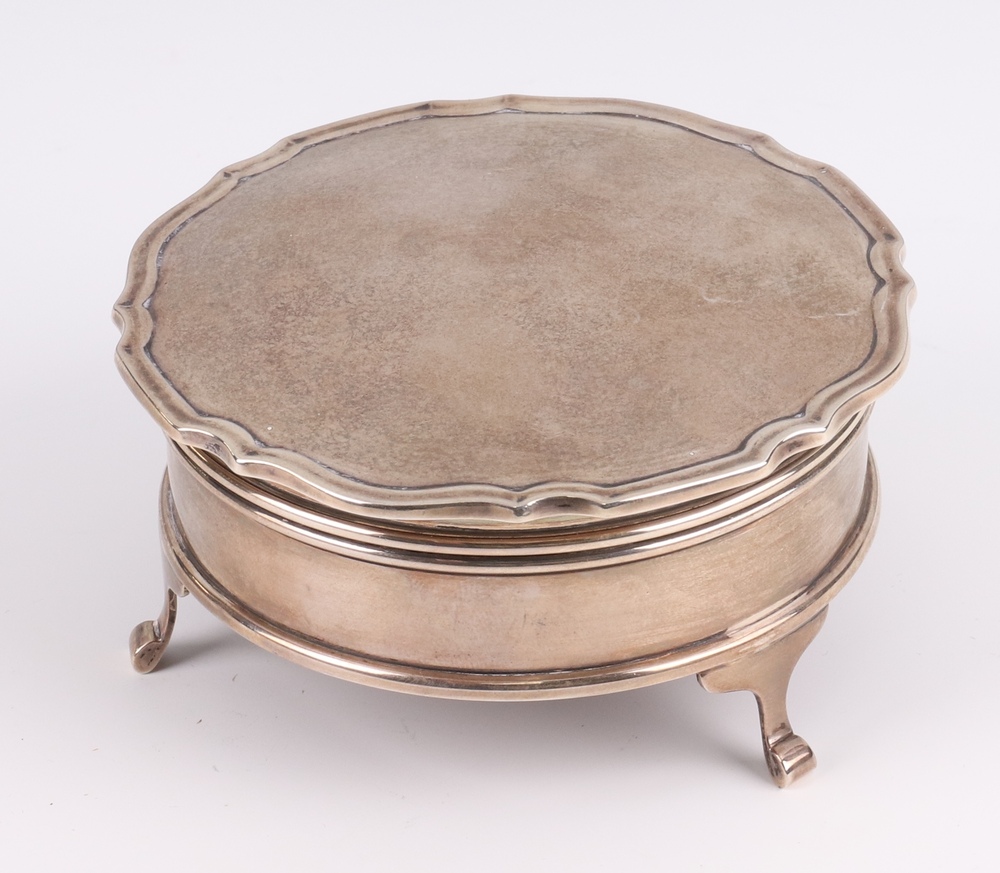 An Edwardian style circular silver trinket box on pad | 7th May 2025 ...