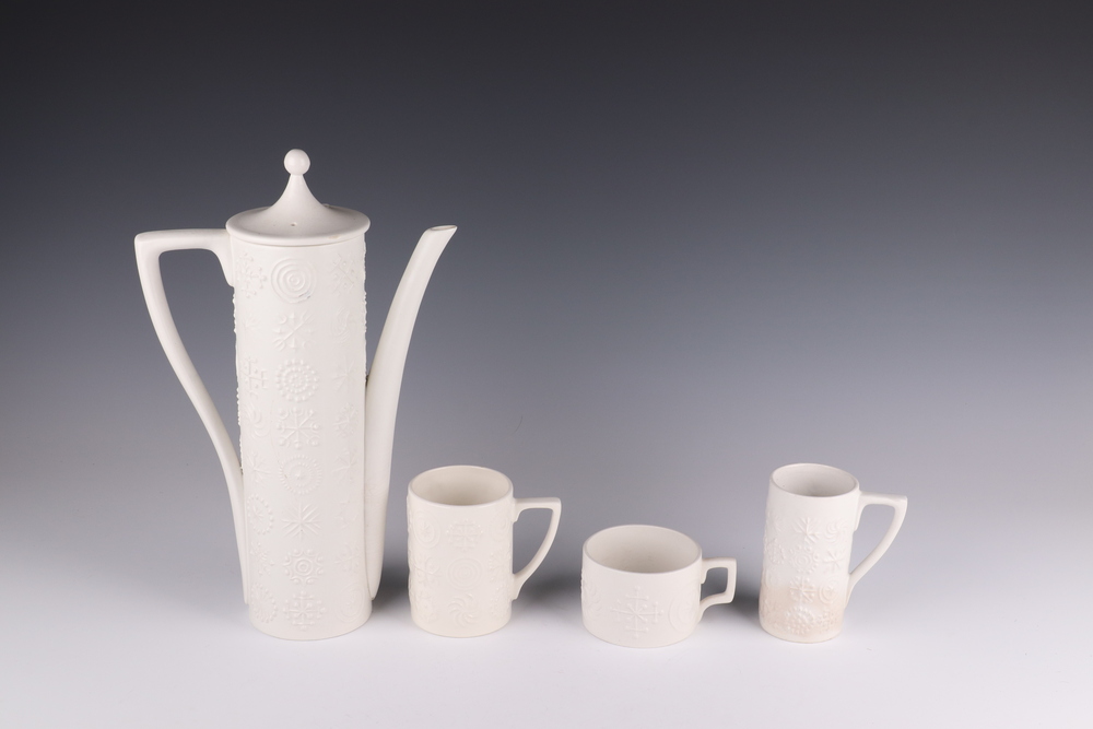 A 42 piece Portmeirion Totem coffee/dinner service | 7th May 2025 | Denhams
