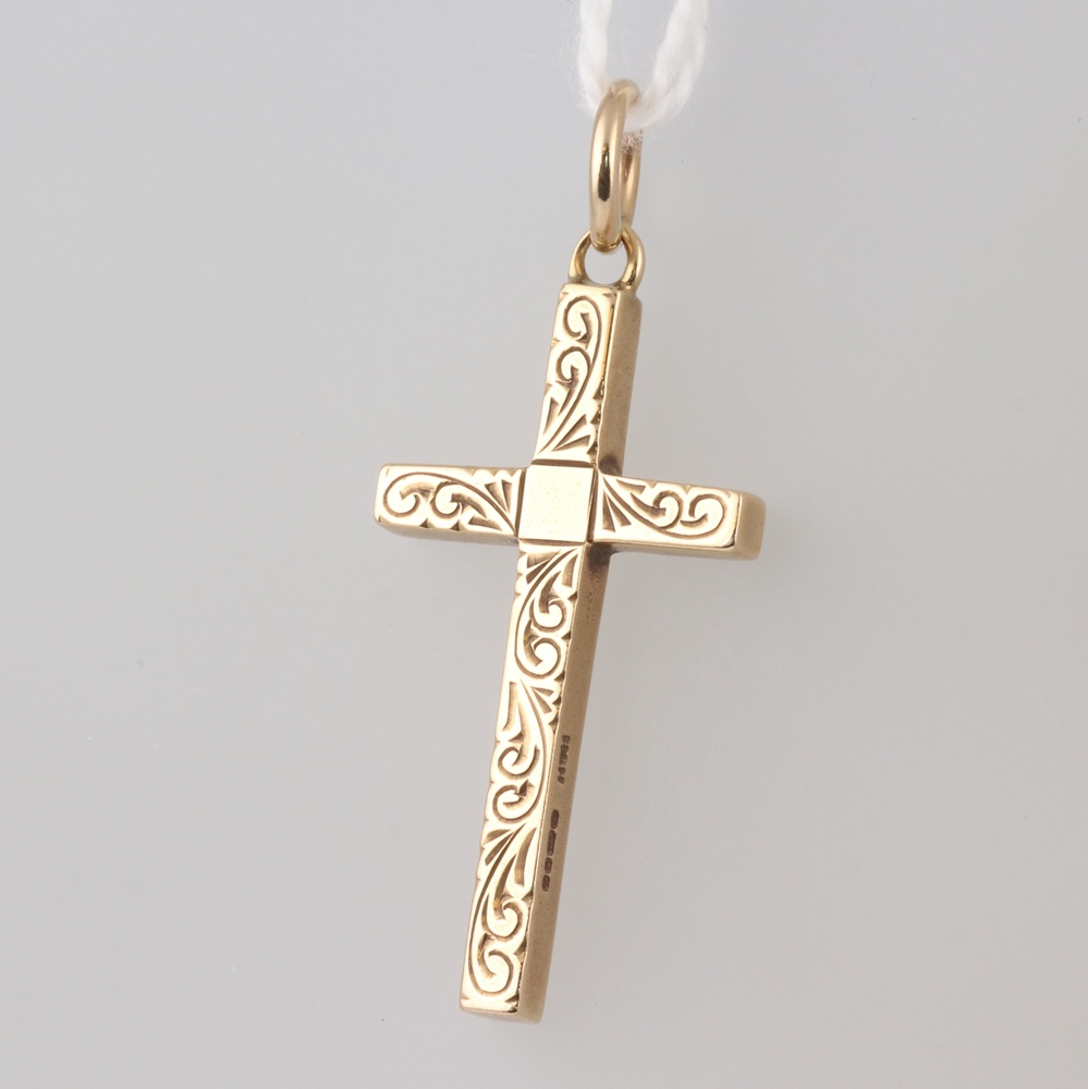 A 9ct yellow gold engraved cross, 4 grams | 19th November 2025 | Denhams