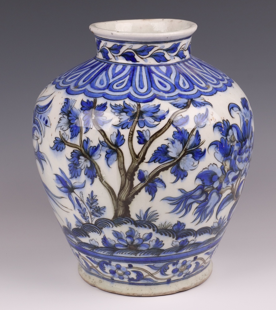 An 18th/19th Century Isnic Pottery blue and white vase | 17th December ...
